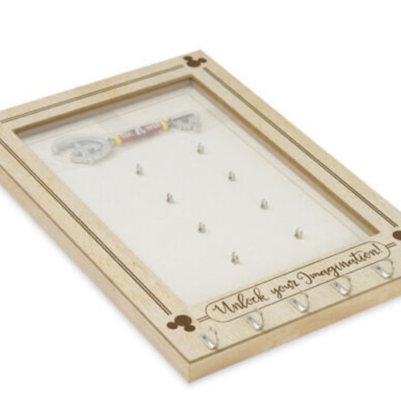 Disney | Accents | Disney Mickey Mouse Starter Collectible Key Holder ...